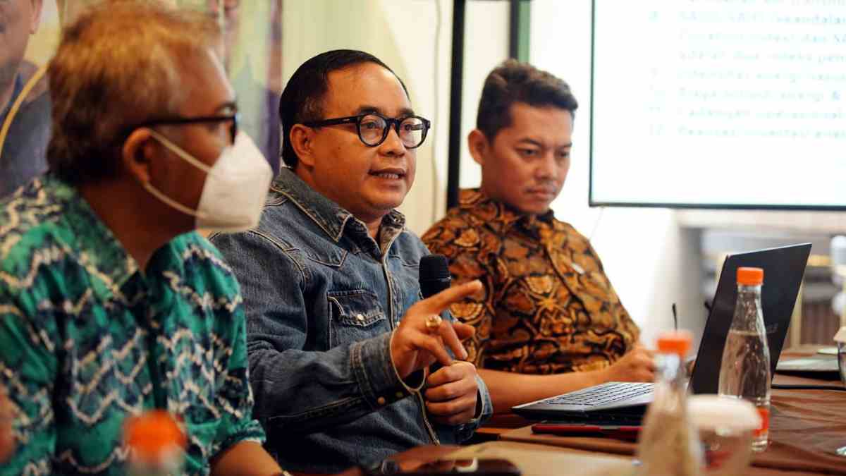 Analis Soroti Tantangan Implementasi PP 40/2025 di Tengah Defisit BBM ...